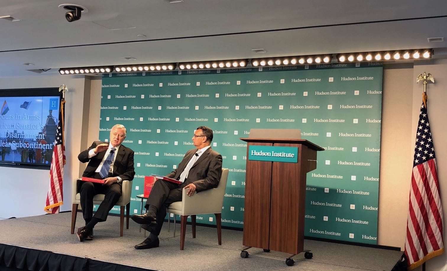 Neighbours in Arms! | Hollywood On The Potomac